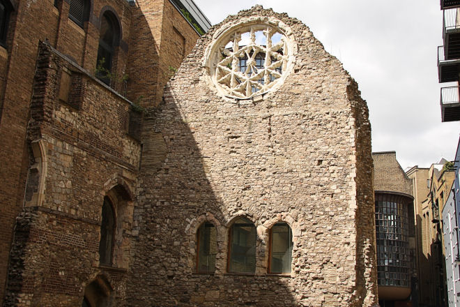 Clink Prison Museum - Walk London Sightseeing Tour